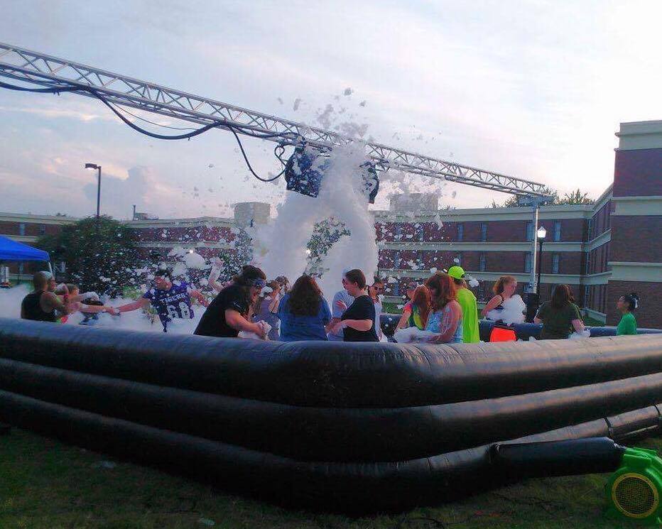 SAC foam party welcomes students | The Pacer